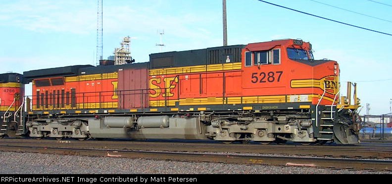 BNSF 5287